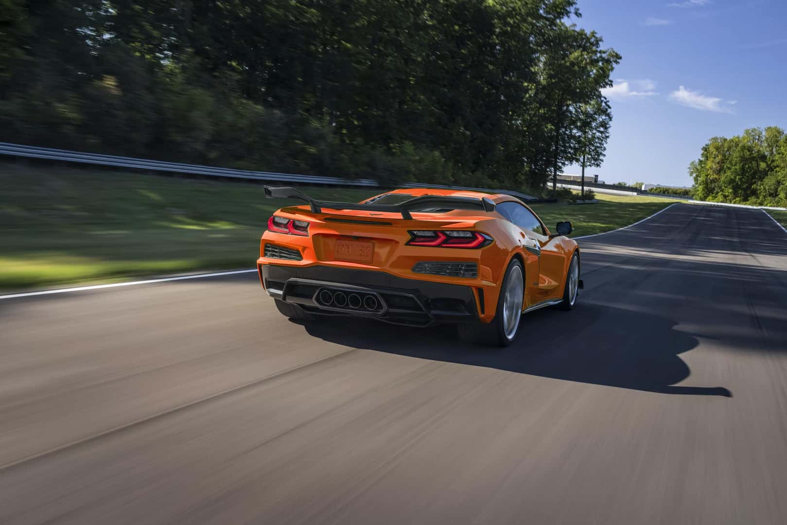 MotorTrend Explores The Chevrolet Corvette Z06 At The Racetrack