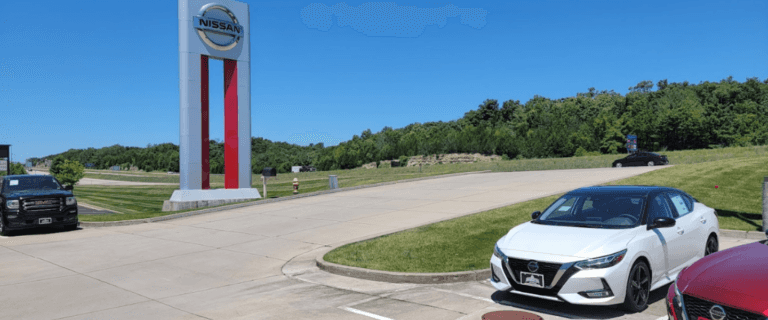 Jefferson City Car Dealership - Nissan of Jefferson City
