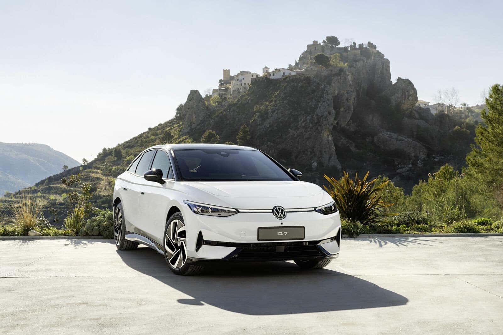 Volkswagen Groups Advances Ahead of the Competition in Electric Vehicle ...